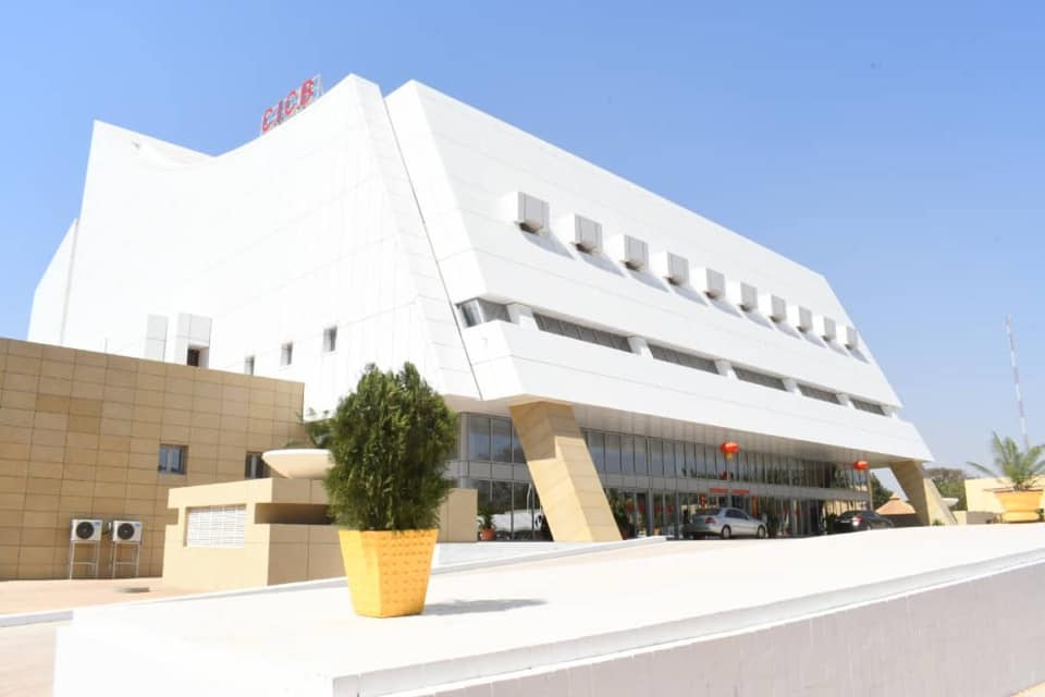Le nouveau DG du CICB à peine installé vient de chasser les ‘’pauvre ...