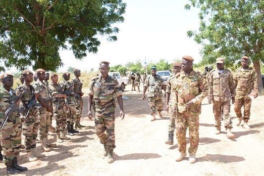 Défense et sécurité : le Général de Brigade Ouahoun Koné dans le cercle ...