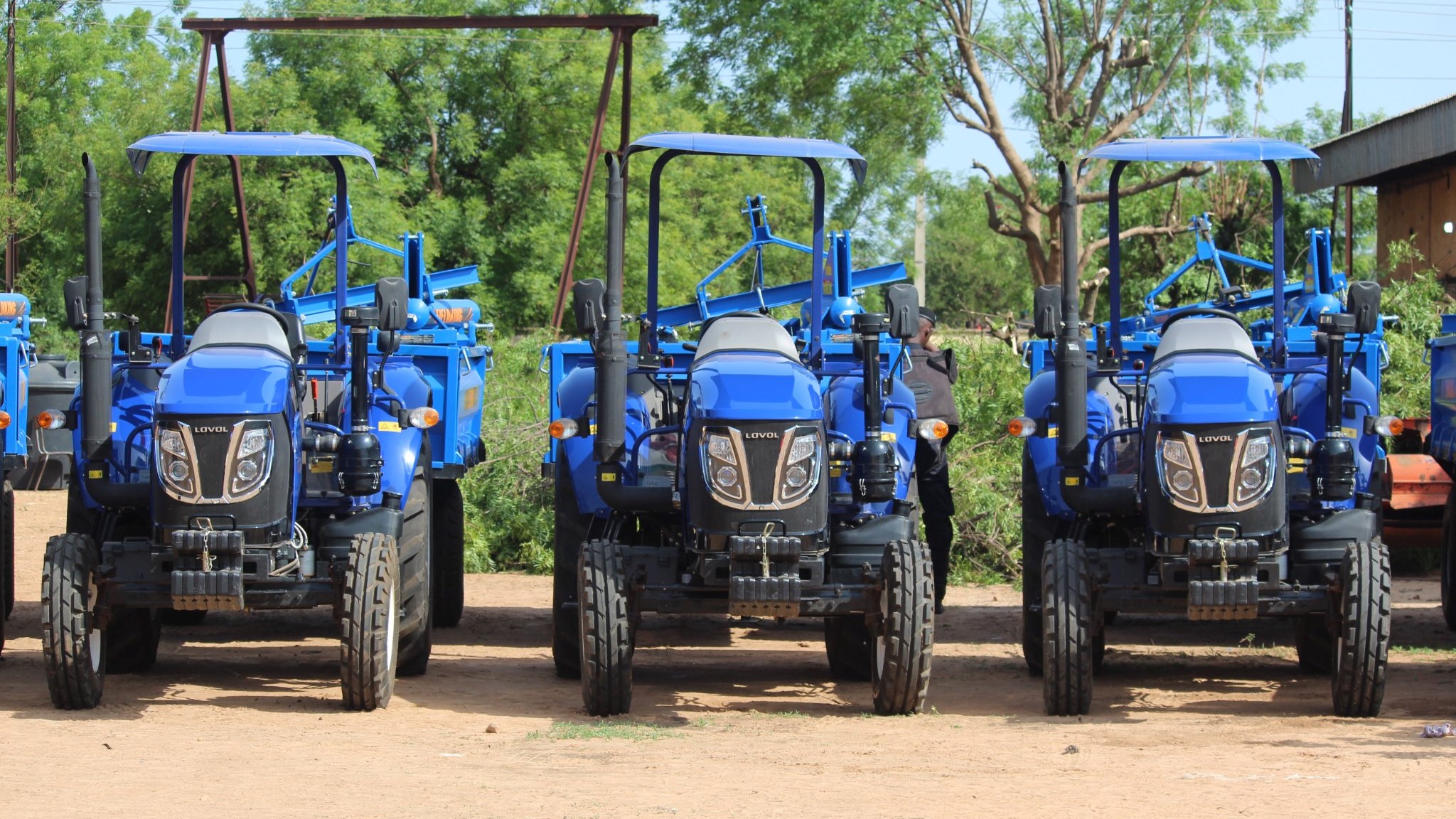 Mali-Mécanisation de l’Agriculture : 225 tracteurs remis aux ...