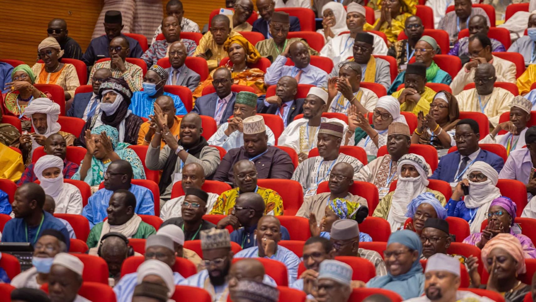 Dialogue inter-maliens : Le grand boulevard ? - icimali.com Dialogue inter-maliens : Le grand boulevard ? - icimali.com